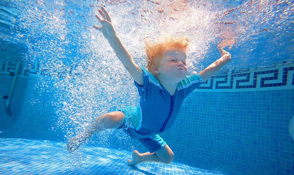 Choosing and Using Underwater Camera Housings